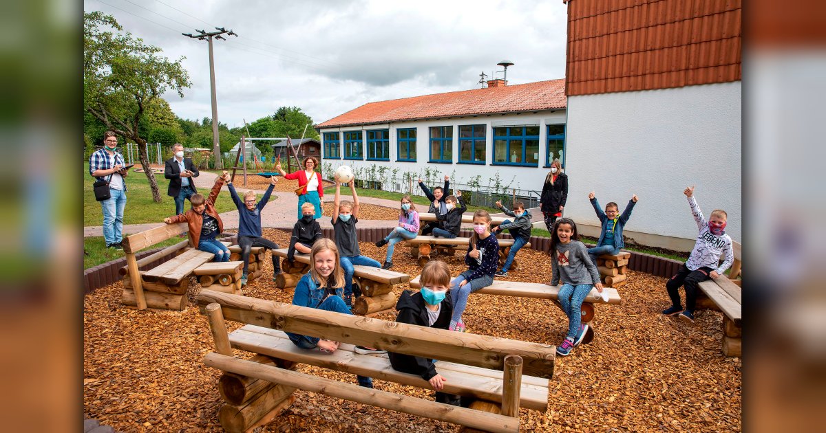 Neues Außenspielgelände an der Grundschule Borod | Verbandsgemeinde ...